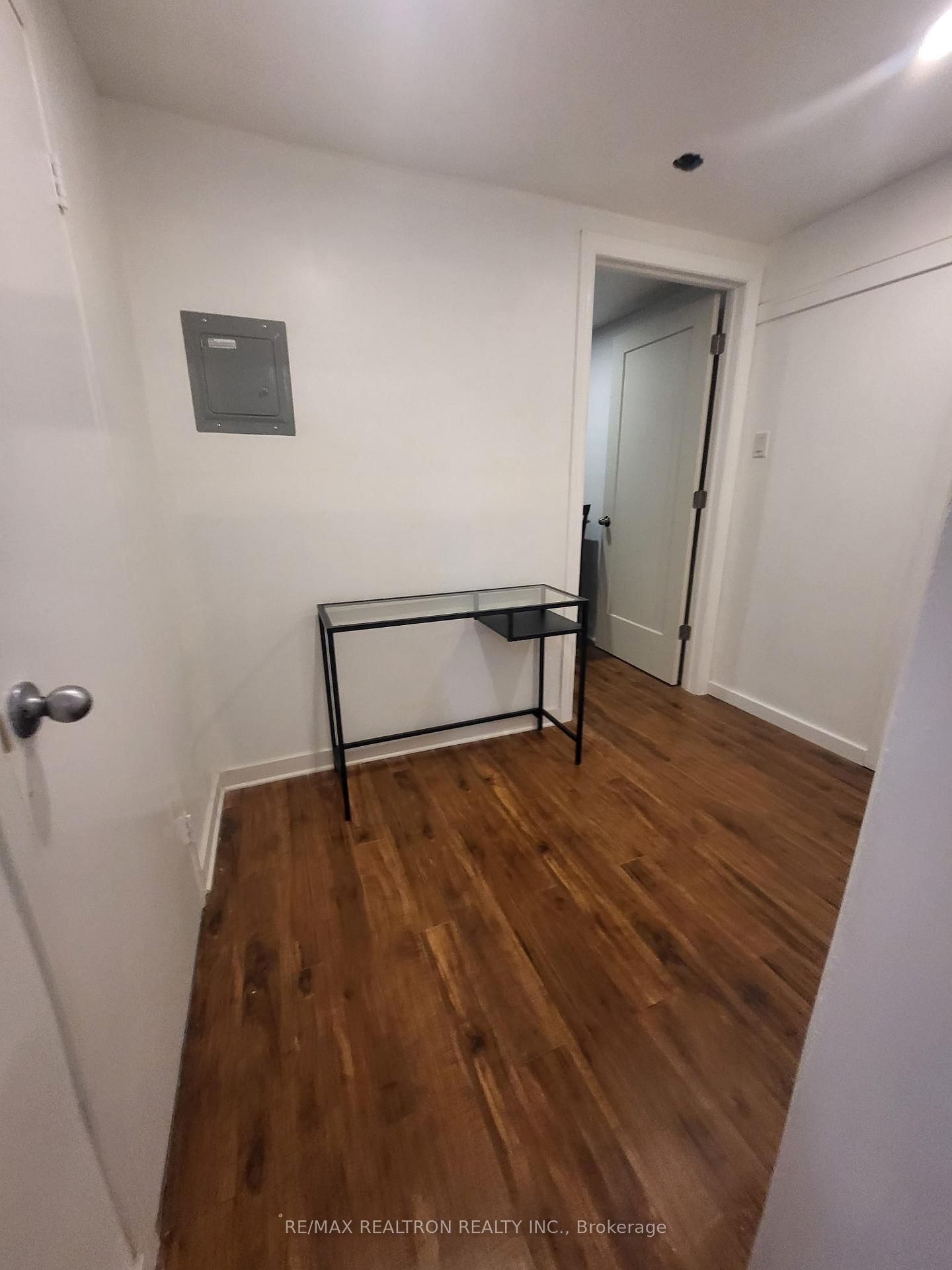 38 Sunnycrest Rd | 1 Bed | 1 Bath | Unit #all-inclusive-lower-level ...