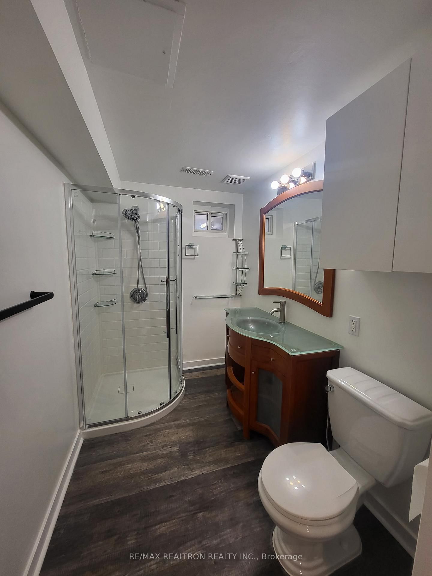 38 Sunnycrest Rd | 1 Bed | 1 Bath | Unit #all-inclusive-lower-level ...