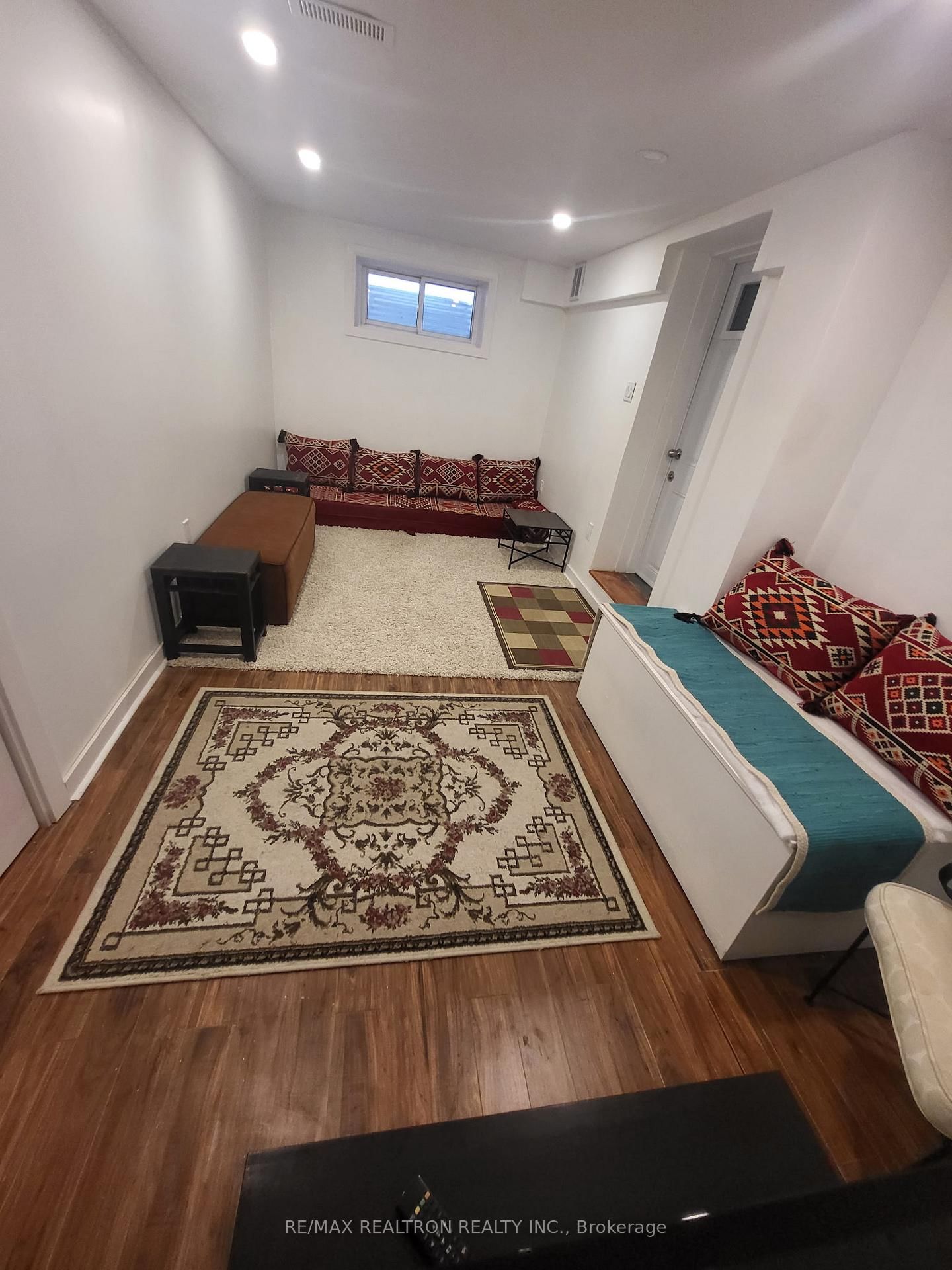 38 Sunnycrest Rd | 1 Bed | 1 Bath | Unit #all-inclusive-lower-level ...